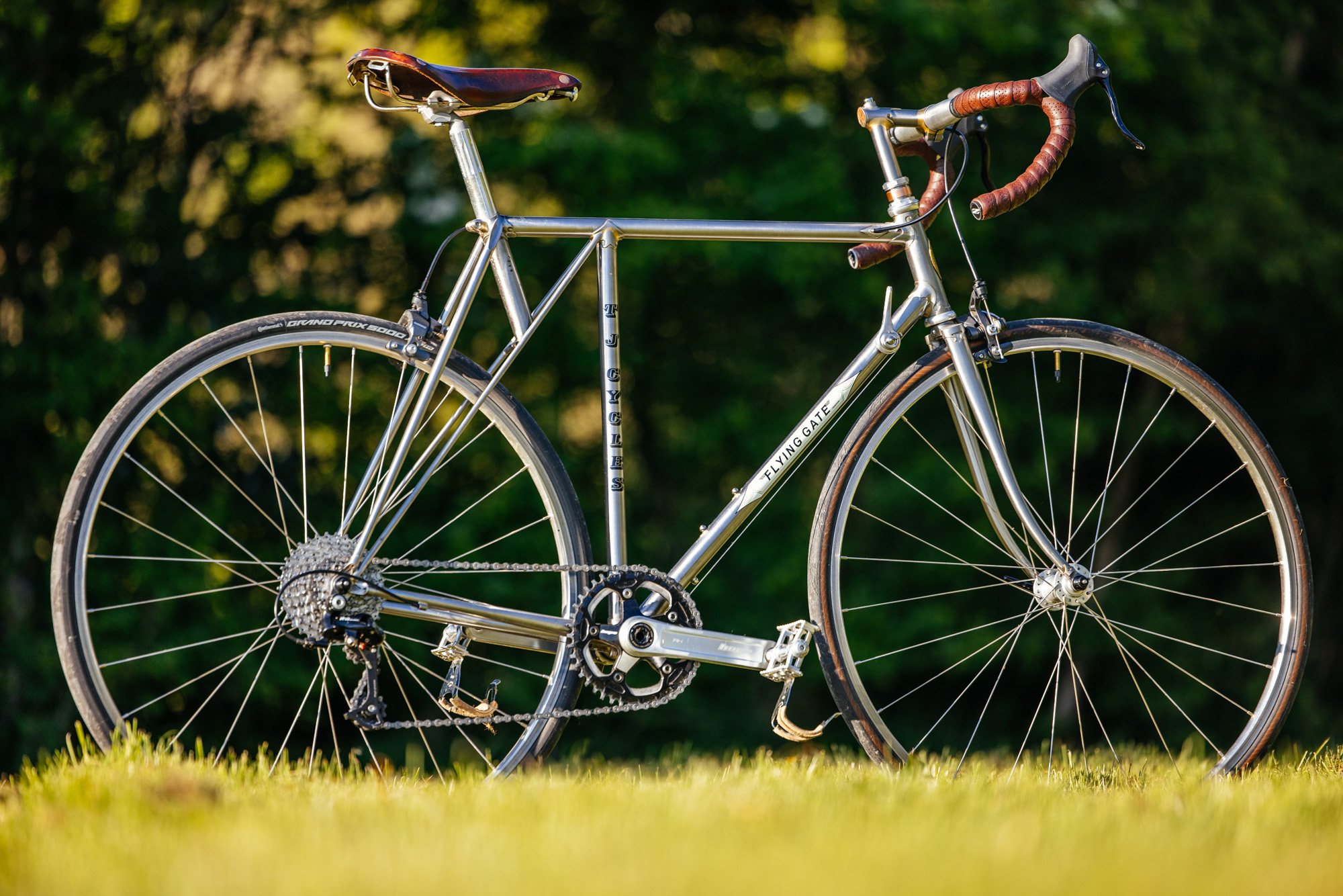 TJ Cycles Flying Gate Road Bike: An Original Short Wheelbase Design ...