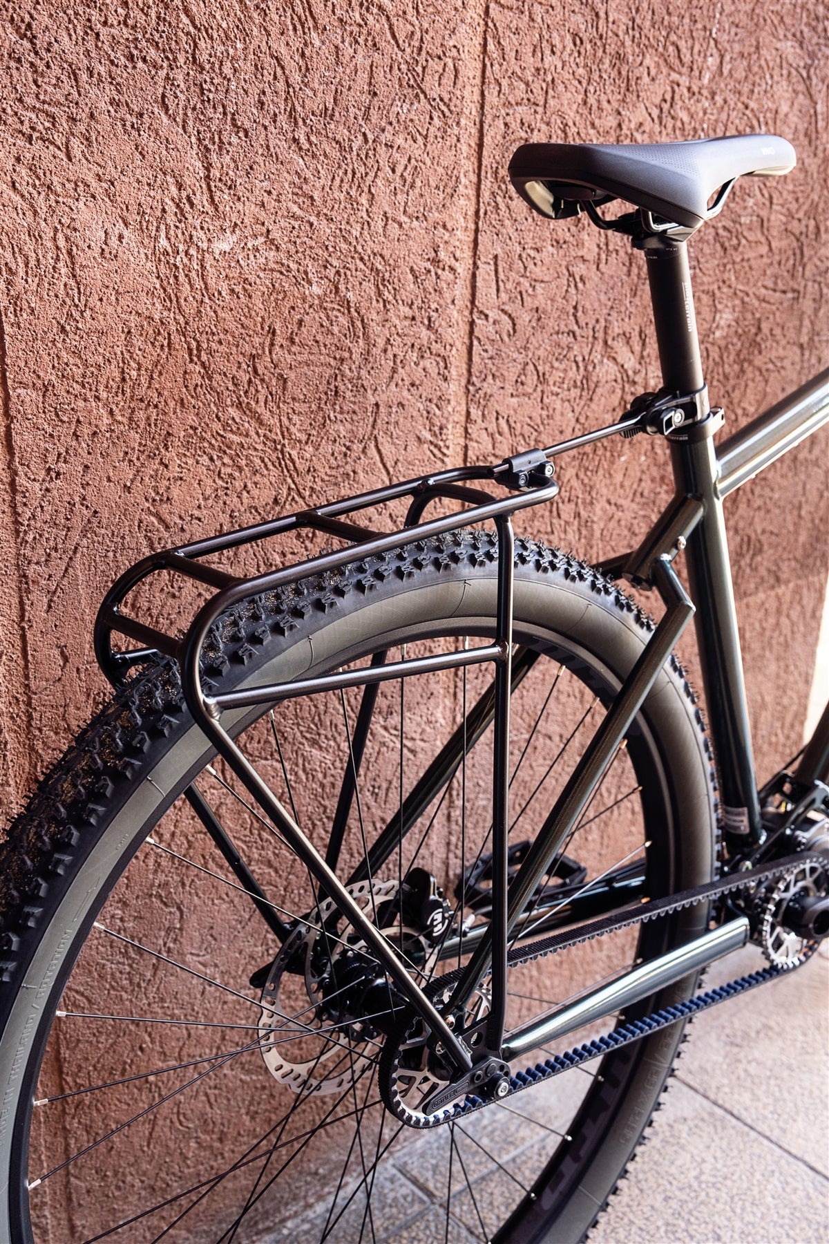 Ortlieb Launches Thru Axle Mounted Quick-Rack L and XL | The Radavist ...