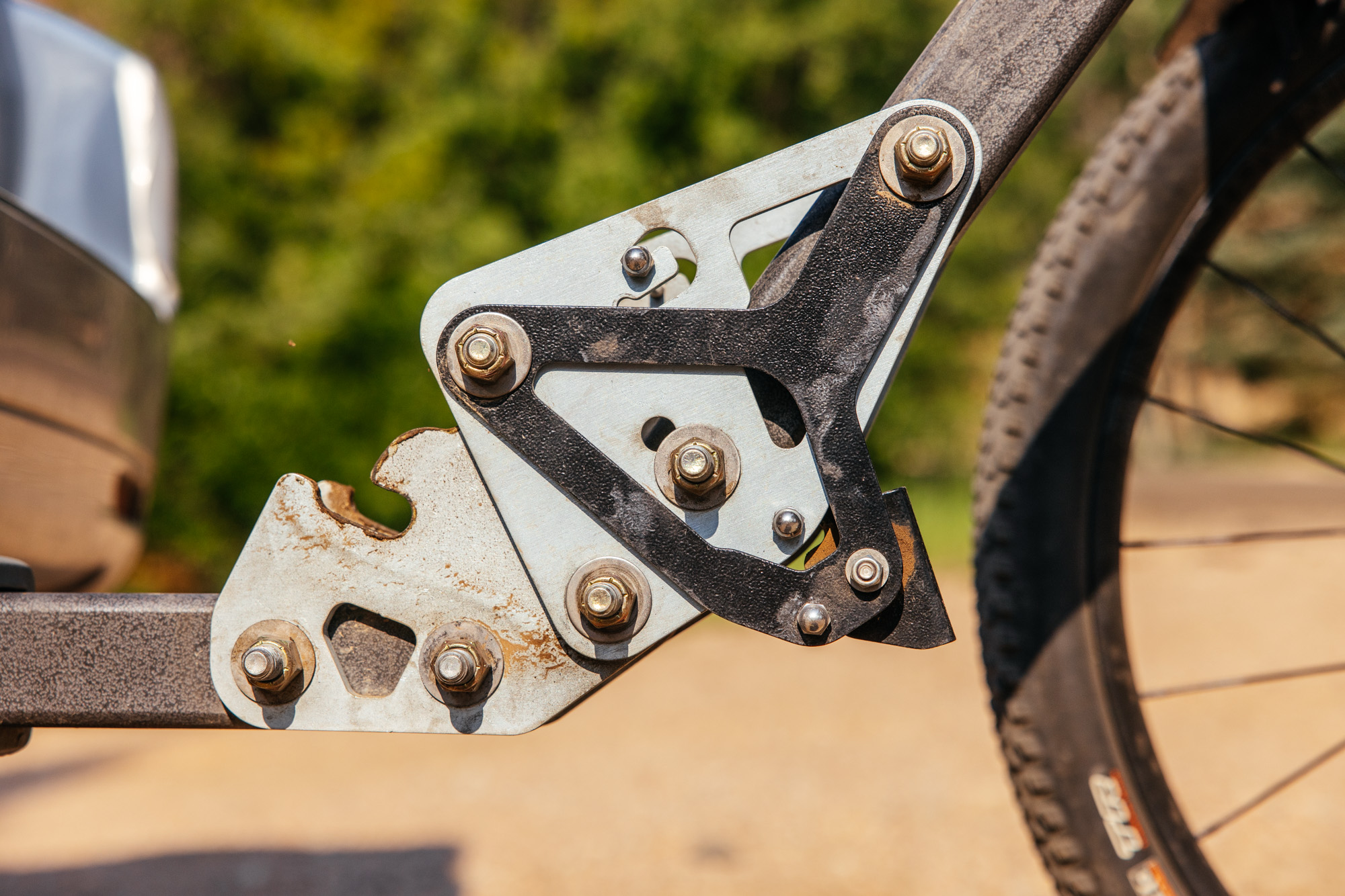 Lolo Racks Review: A Modular Vertical Bike Rack – John Watson | The ...